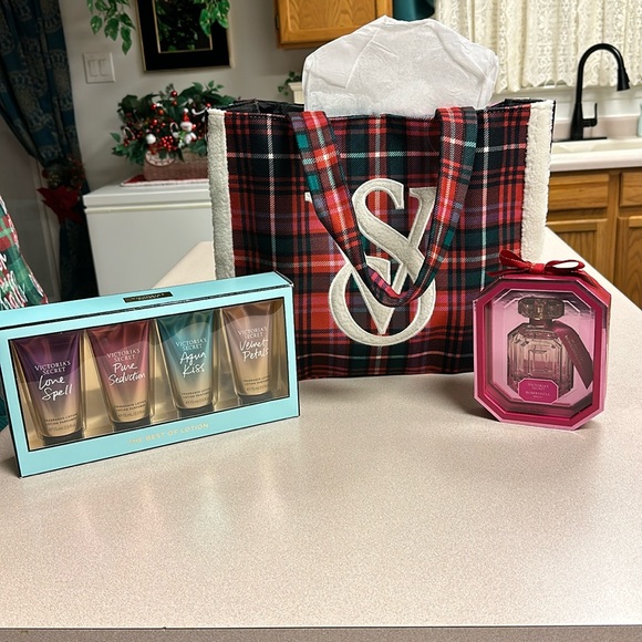 Victoria's Secret | Accessories | Victoria Secret Bundle | Poshmark